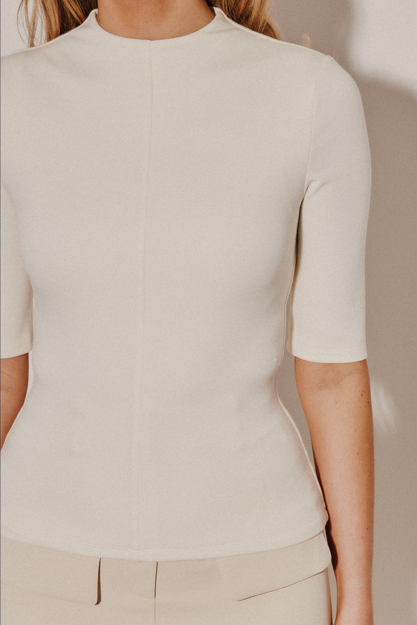 KNITTED TOP CREAM | Online Outlet | Otrium